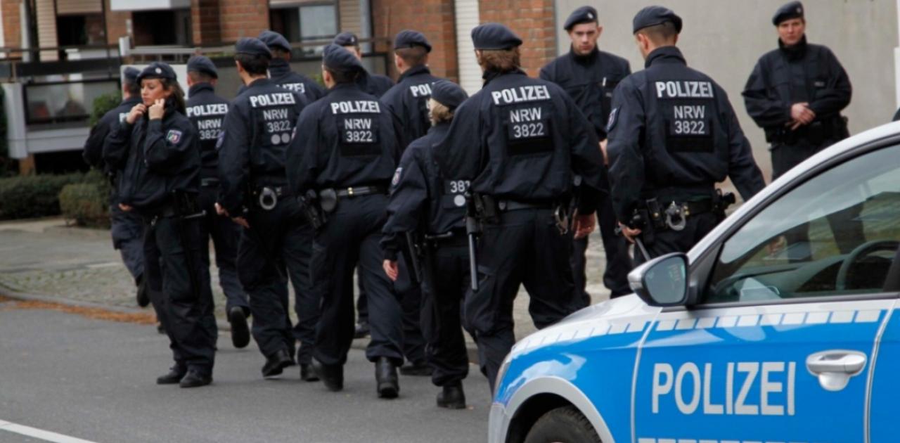 Σοκ στη Γερμανία: Ρατσιστική επίθεση σε κορίτσια από την Γκάνα ...