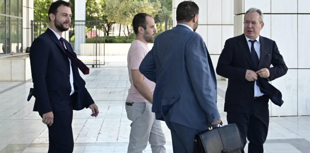 Σπαρτιάτες: Αναβλήθηκε επ’ αόριστον η δίκη τους | Pentapostagma