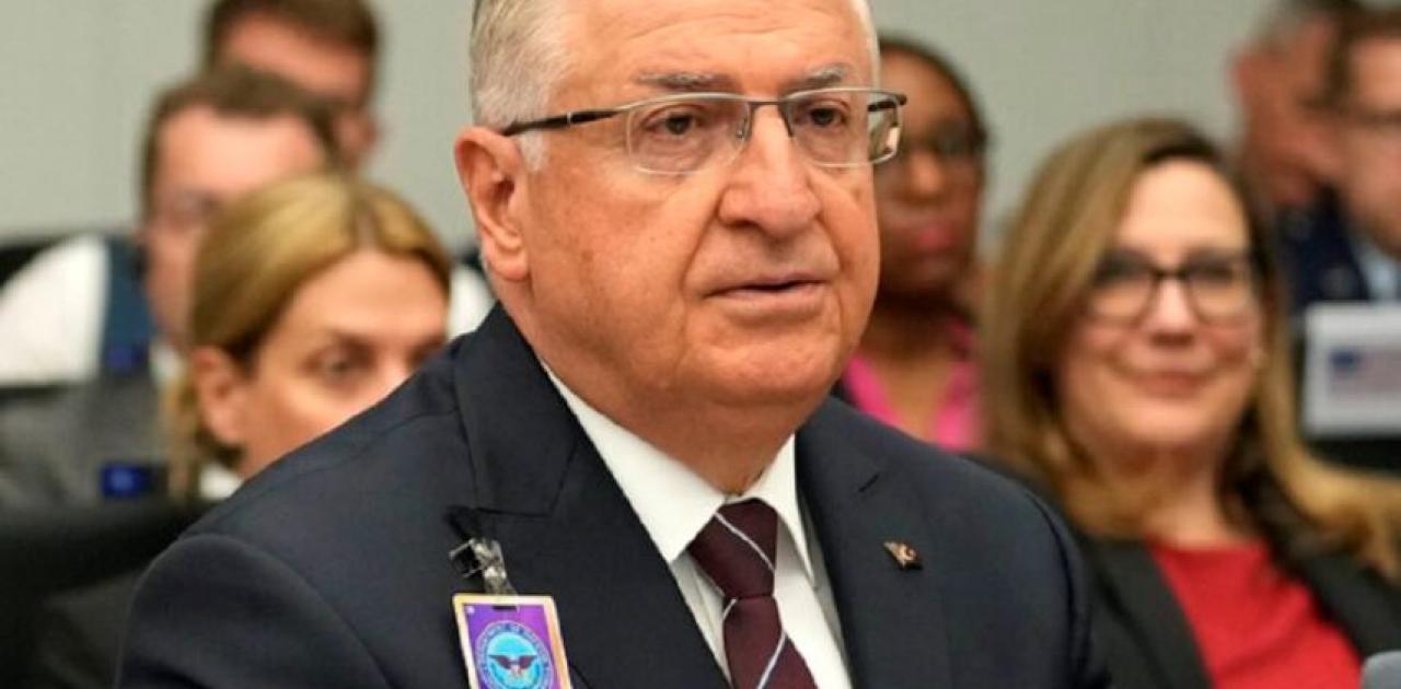 Προκαλεί ο Τούρκος υπ. Άμυνας: Η Τουρκία έφερε ειρήνη και ηρεμία στην ...