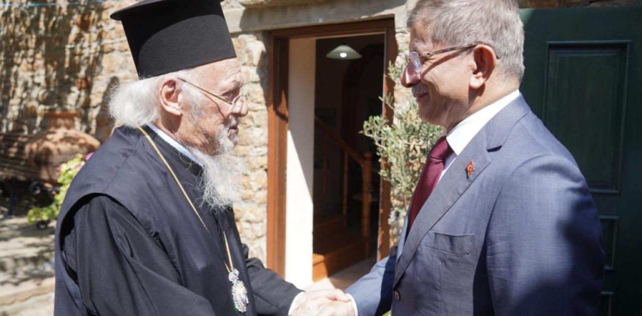 Ο Οικουμενικός Πατριάρχης φιλοξένησε τον πρώην πρωθυπουργό της Τουρκίας ...