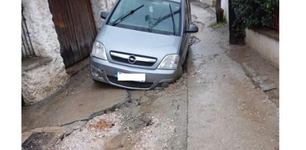 Κακοκαιρία «Alexandros»: Απόγνωση στη Λάρισα - Βούλιαξαν δρομοι και ...
