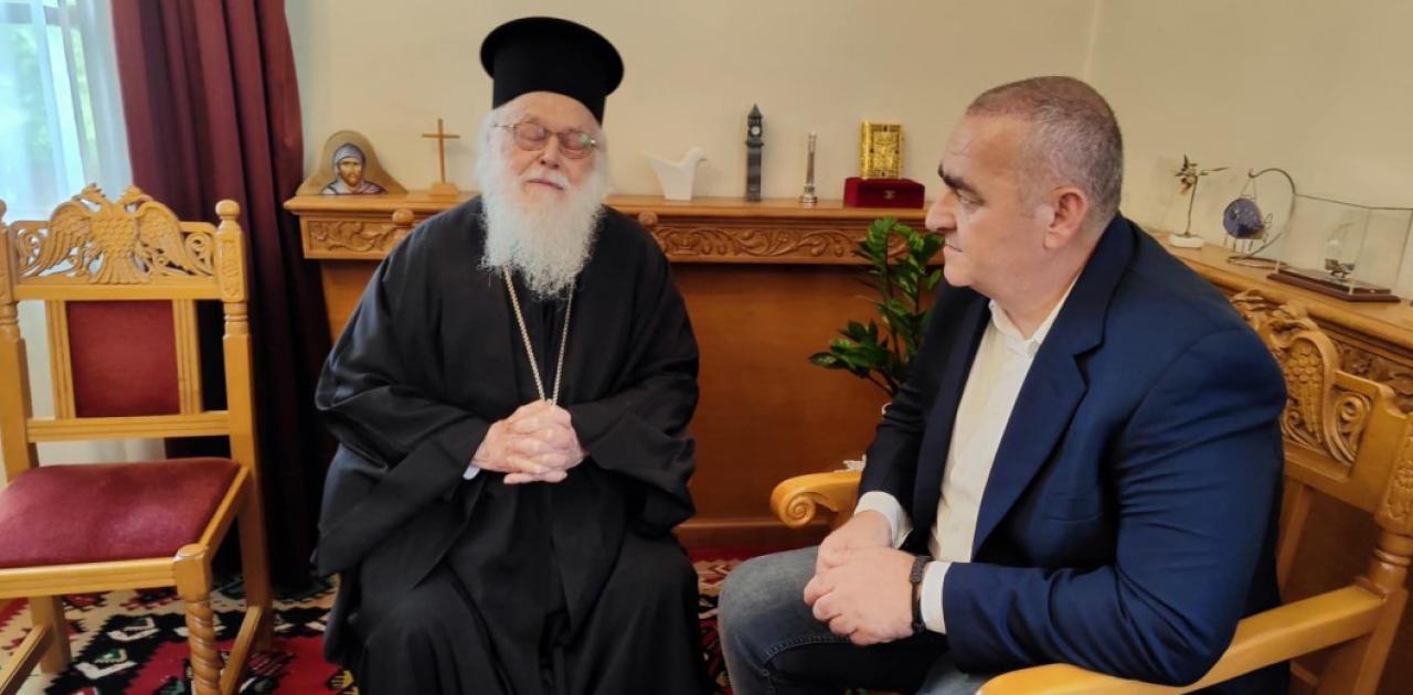 Στον «Ευαγγελισμό» ο Φρ. Μπελέρης για τον Αρχιεπίσκοπο Αναστάσιο ...