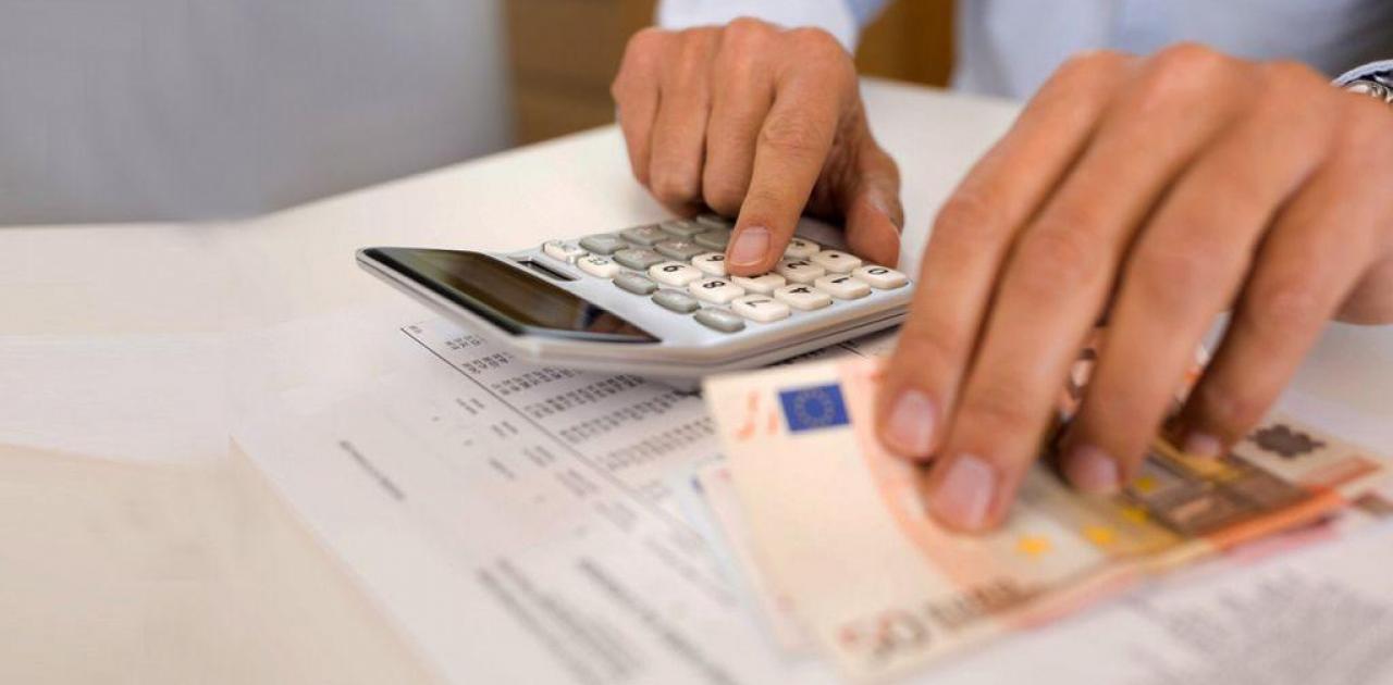 e-ΕΦΚΑ: Ποιοι μισθωτοί με μπλοκάκι θα πληρώσουν έξτρα εισφορές ...