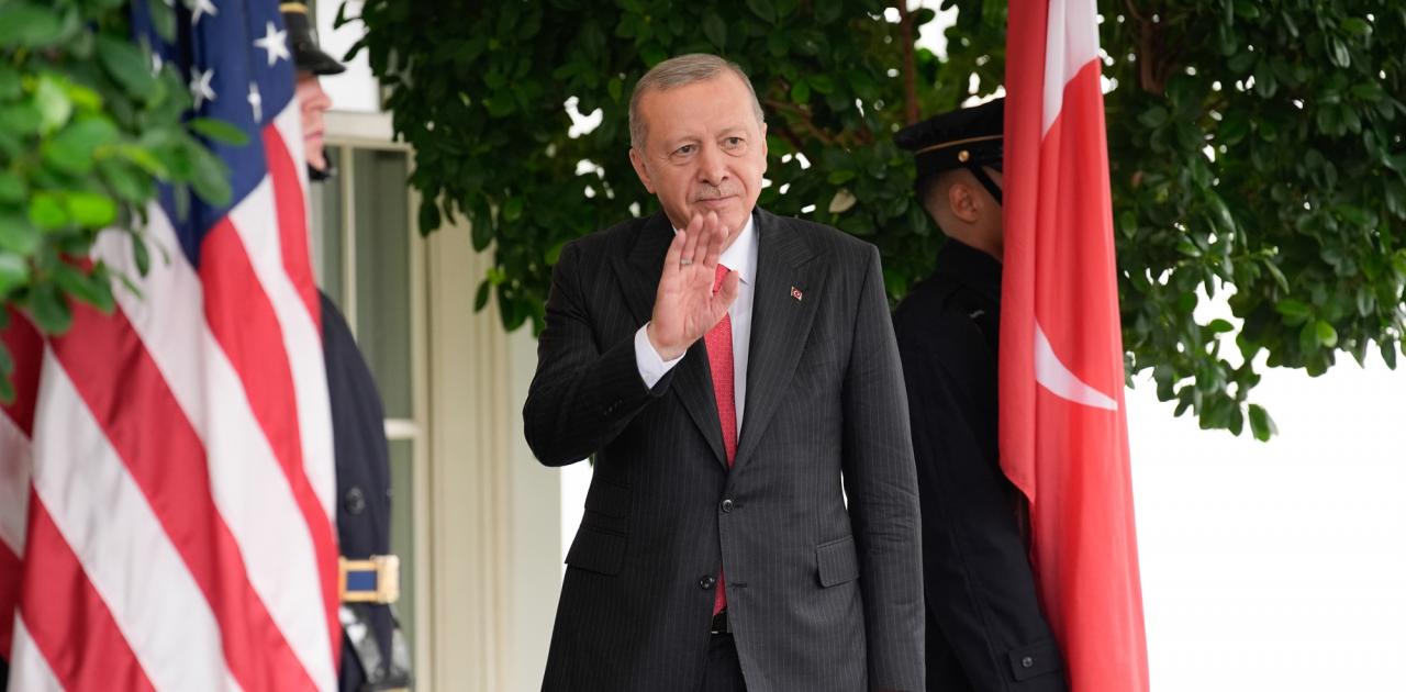 Casus belli και χάος στα τουρκικά ΜΜΕ: Δημοσιογράφοι τσακώνονται εάν η ...
