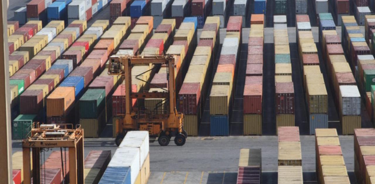 Εξαγωγές Ελλάδα: Τρεις περιφέρειες καλύπτουν το 82% | Pentapostagma