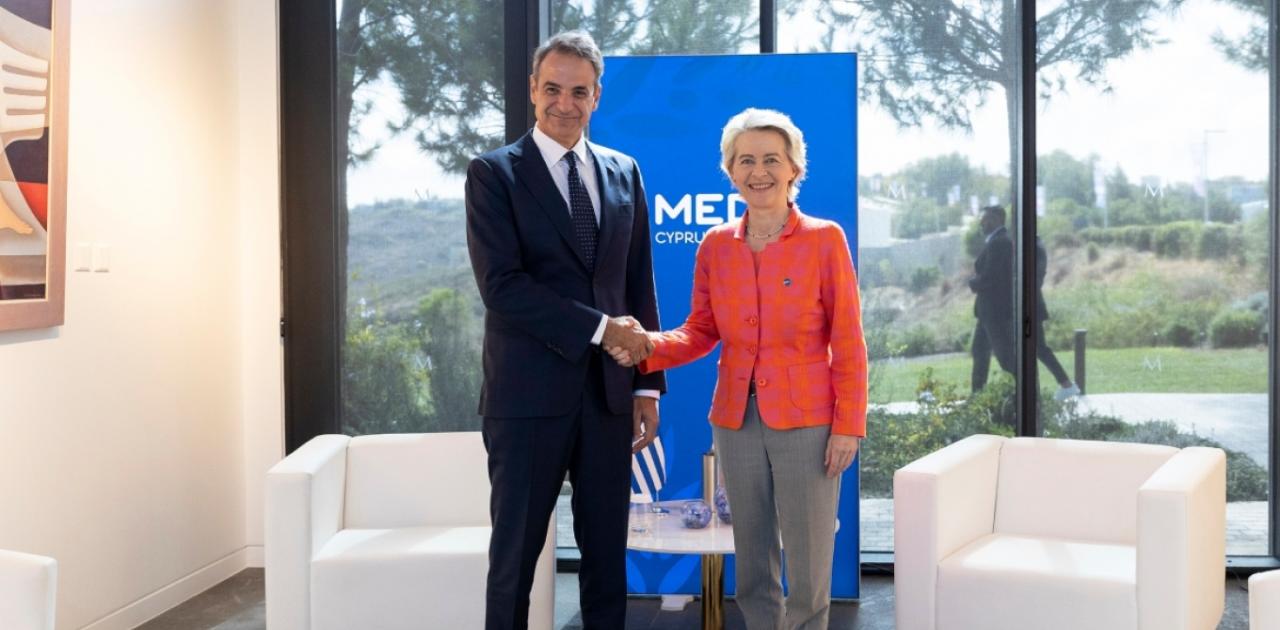 Έπαινος για τους Έλληνες δασοκομάντος: Το ευχαριστώ Μητσοτάκη προς Φον ...