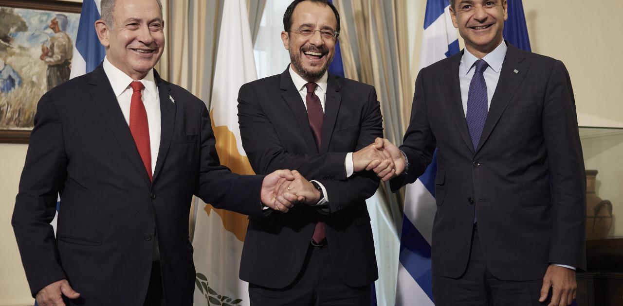 Τρόμος στην Τουρκία - "Το Κυπριακό μετατρέπεται πλέον σε ζήτημα μεταξύ ...