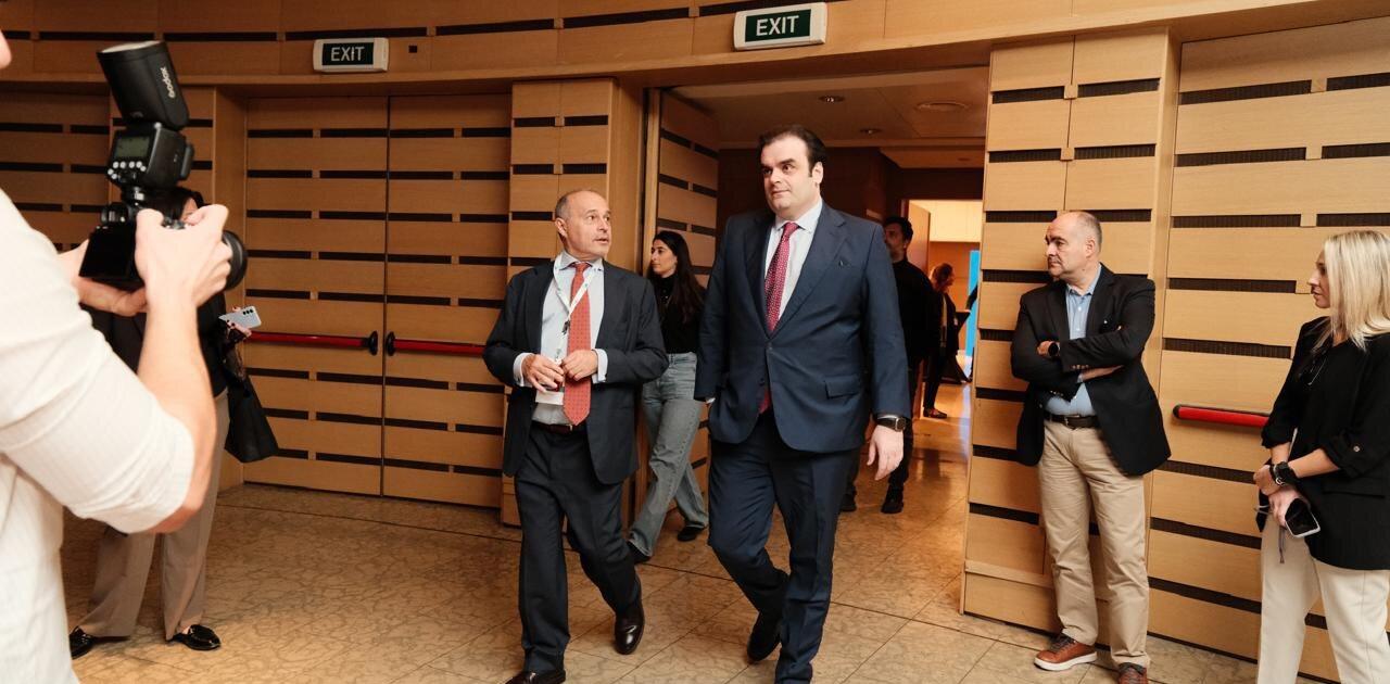 Πιερρακάκης: «Εκτοξεύτηκαν οι άμεσες ξένες επενδύσεις στη χώρα από το ...