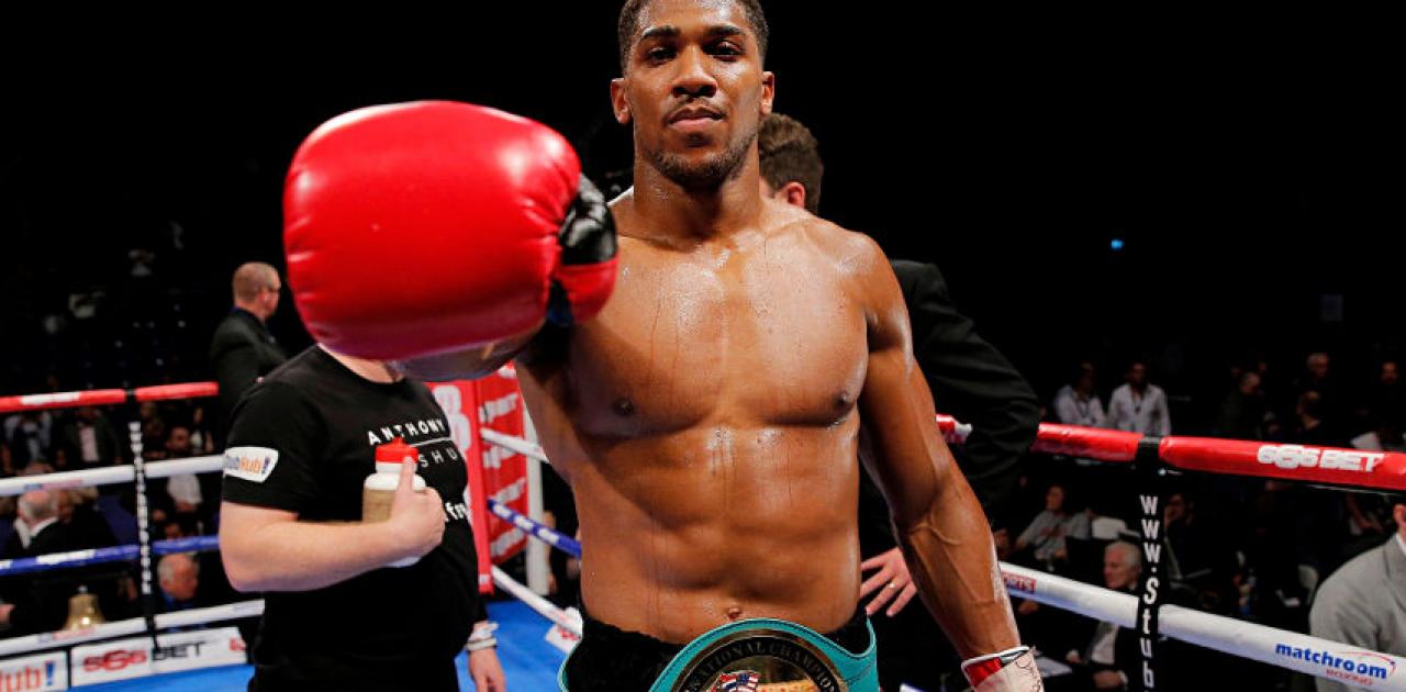 Νιγηρία: Αναφορές για εμπλοκή του Βρετανού πυγμάχου Άντονι Τζόσουα σε ...